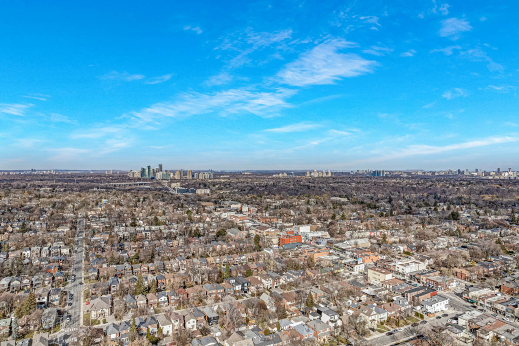 77 Jedburgh Road - Toronto | Virtual Tour by Salisbury Media Group